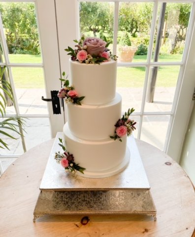 Hanna's cake creations - Wedding Gallery - Weddings